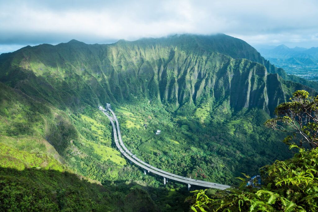 Prettiest Oahu Scenic Drives to Add to Your Hawaii Bucket List (2023) Prettiest Oahu Scenic Drives to Add to Your Hawaii Bucket List (2023)