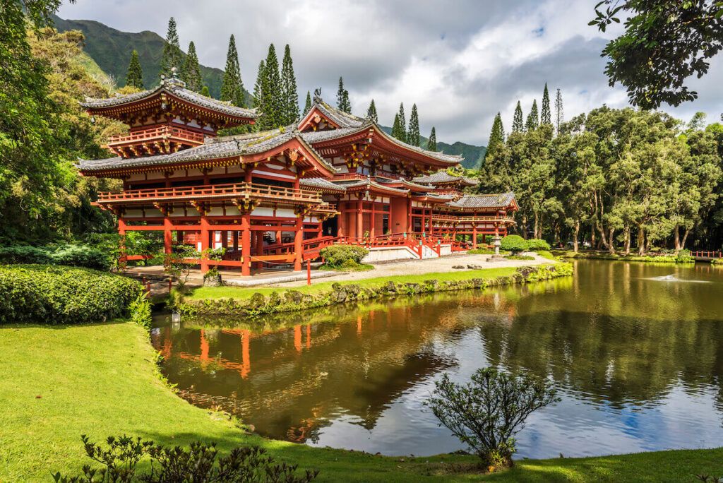 Cheap & Free Things to Do on Oahu That Actually Rock (2026)