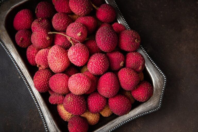 15 Flavorful Hawaiian Fruits Worth Tasting - Hawaii Travel Spot